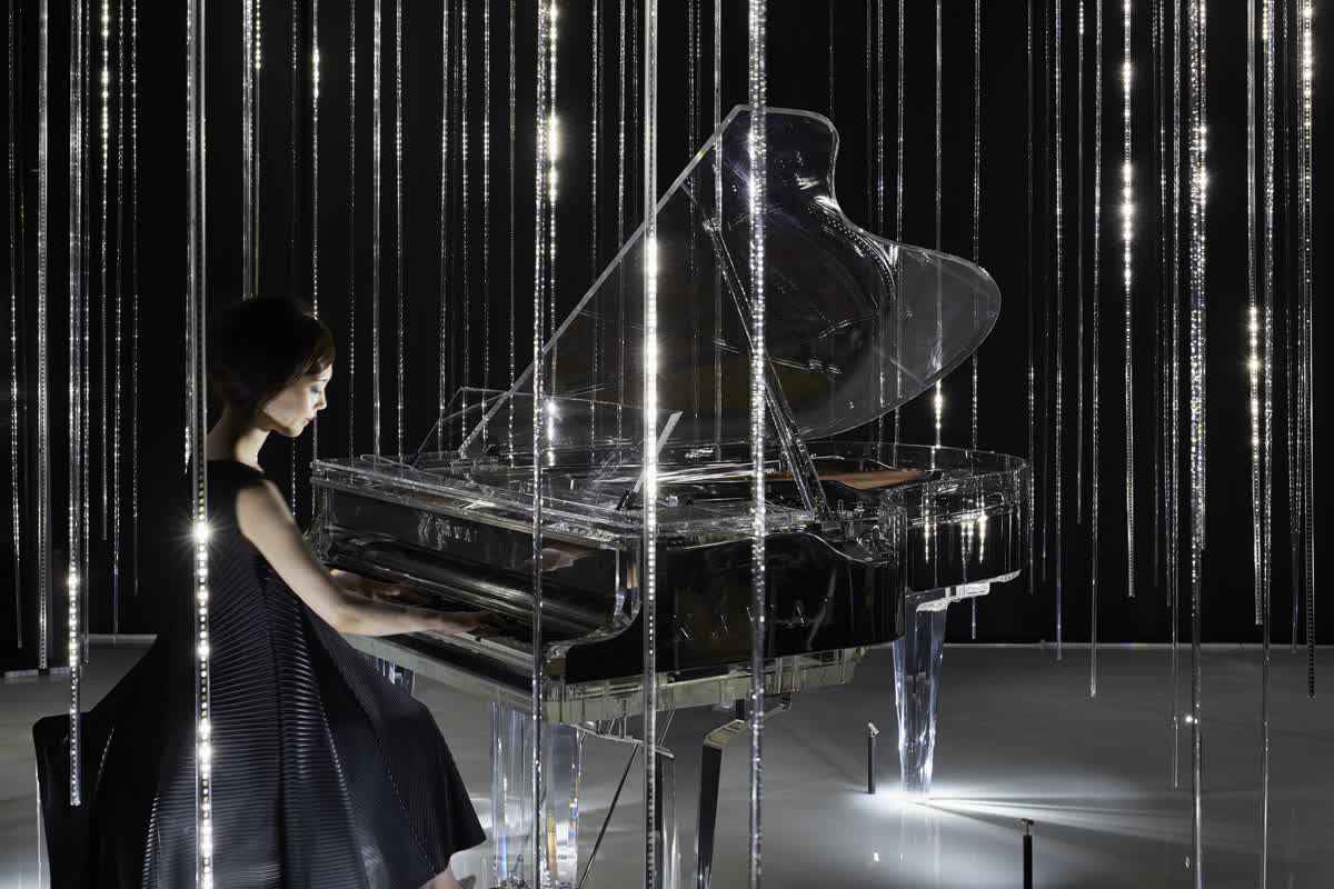 Crystal Rain: LUCENT